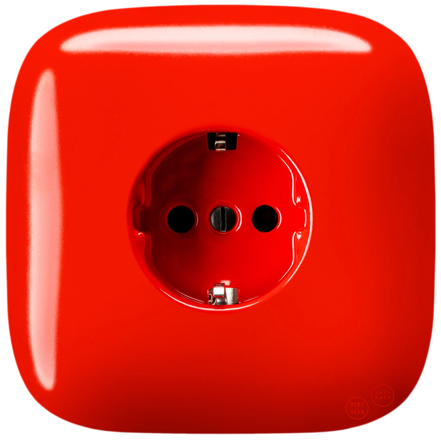 SQUARE PORCELAIN WALL SOCKET SCHUKO RED - DYKE & DEAN