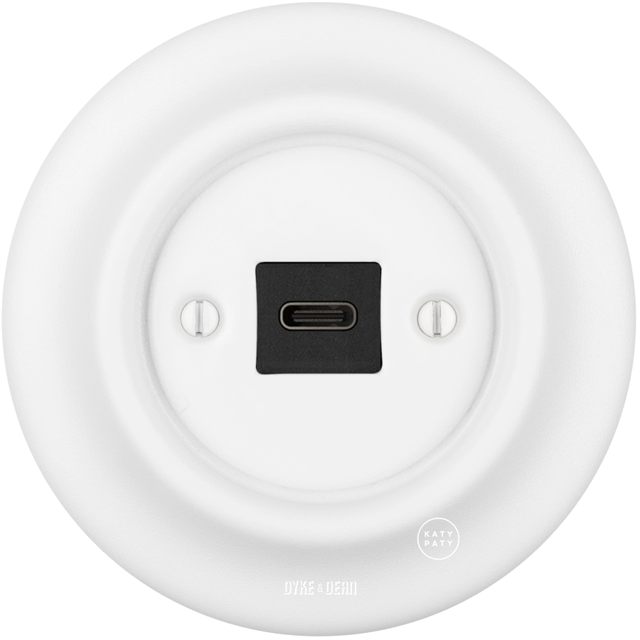 PORCELAIN WALL USB-C CHARGER SOCKET MATT WHITE - DYKE & DEAN